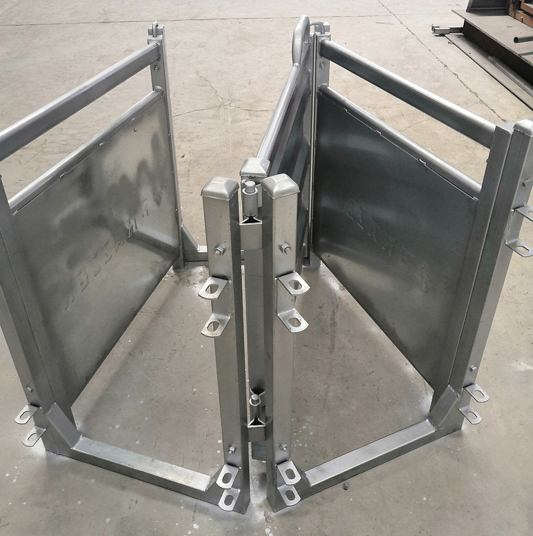 Sheep Two Way Drafting Gate – Variety Fencing & Farm Supplies