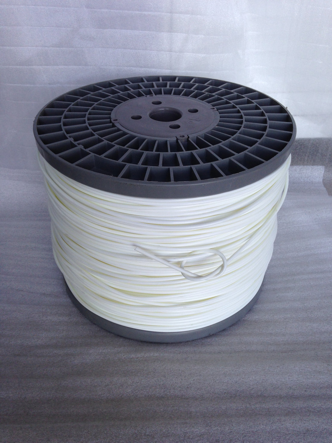 Equine Sighter Wire 650m – Variety Fencing & Farm Supplies